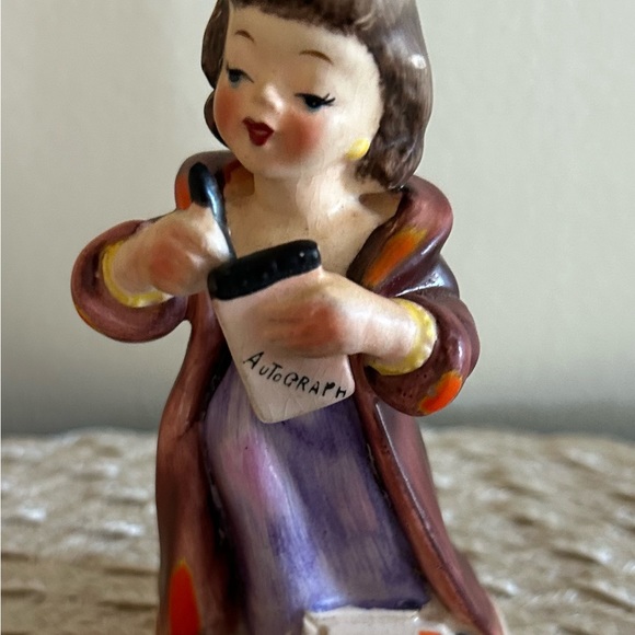 Geo Lefton | Accents | Vintage 957 Lefton 50 Actress Signing Autographs ...